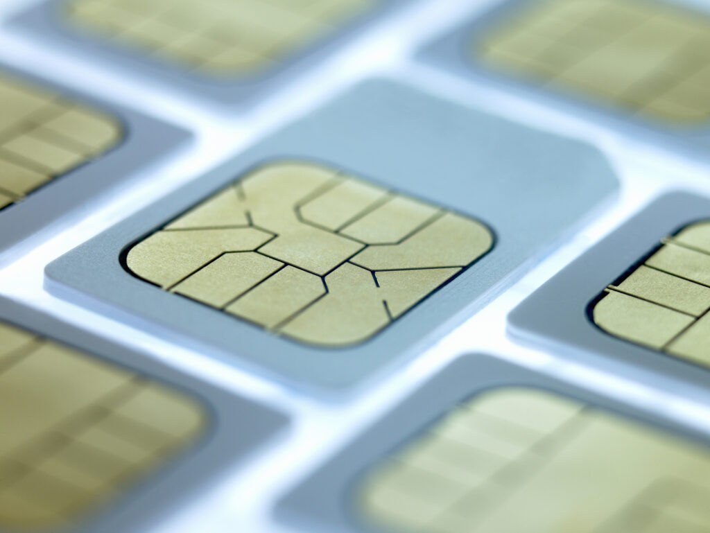 eSIM and SIM: what are the differences?