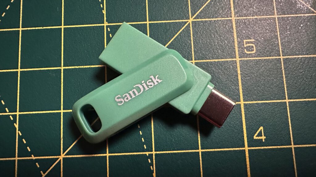 SanDisk Ultra Dual Drive Go USB Flash Drive Review: tiny, cheap and fast